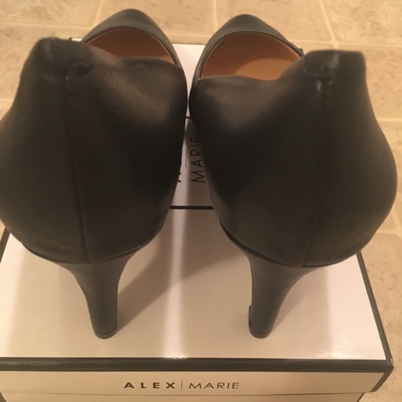 Alex Marie | Shoes | New Alex Marie Dark Navy Leather Pumps | Poshmark